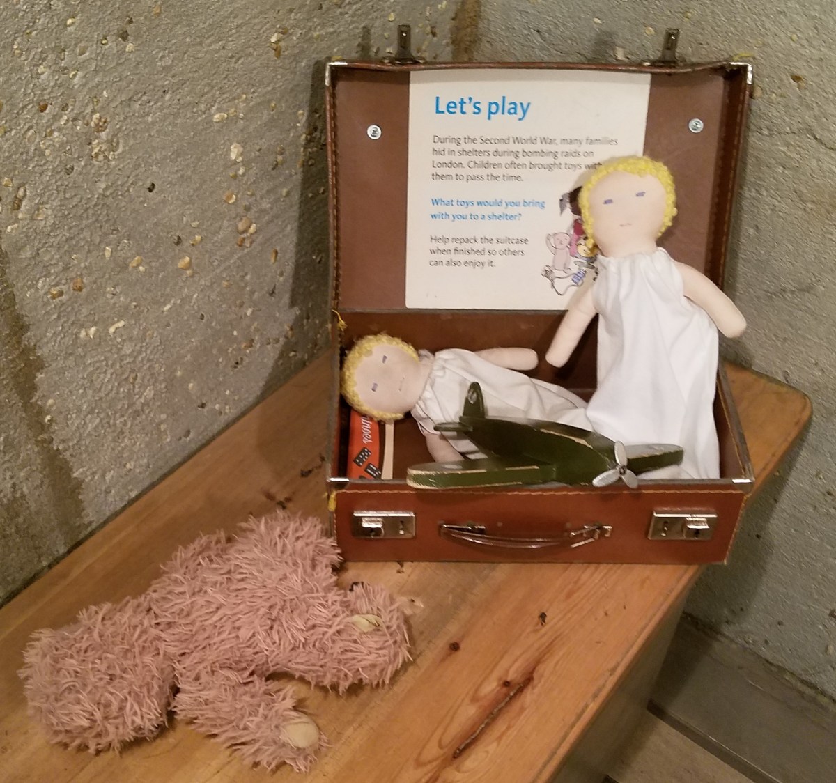 dolls2 mus lon doc | The Bioarchaeology of Childhood | Sian Halcrow